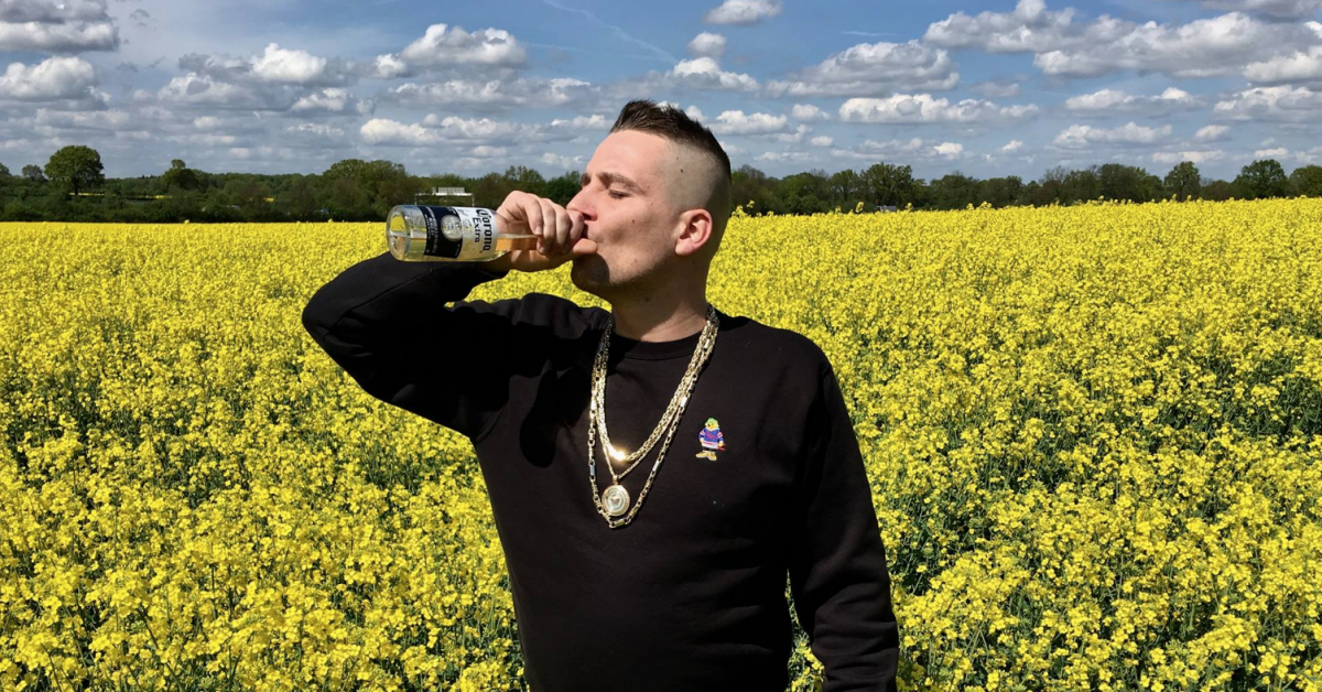 187 Strassenbande-Rapper im Schnitzel-Restaurant verprügelt | bigFM