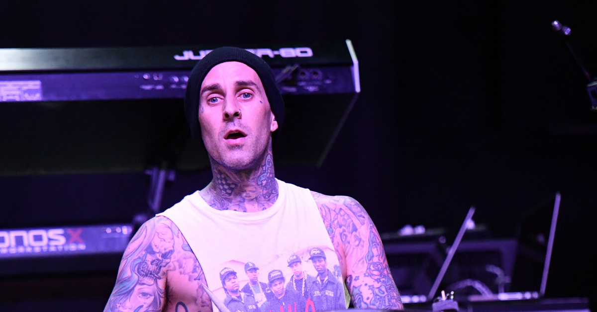 Zustand verschlechtert: Blink-182-Schlagzeuger Travis Barker liegt im ... Zustand verschlechtert: Blink-182-Schlagzeuger Travis Barker liegt im ...