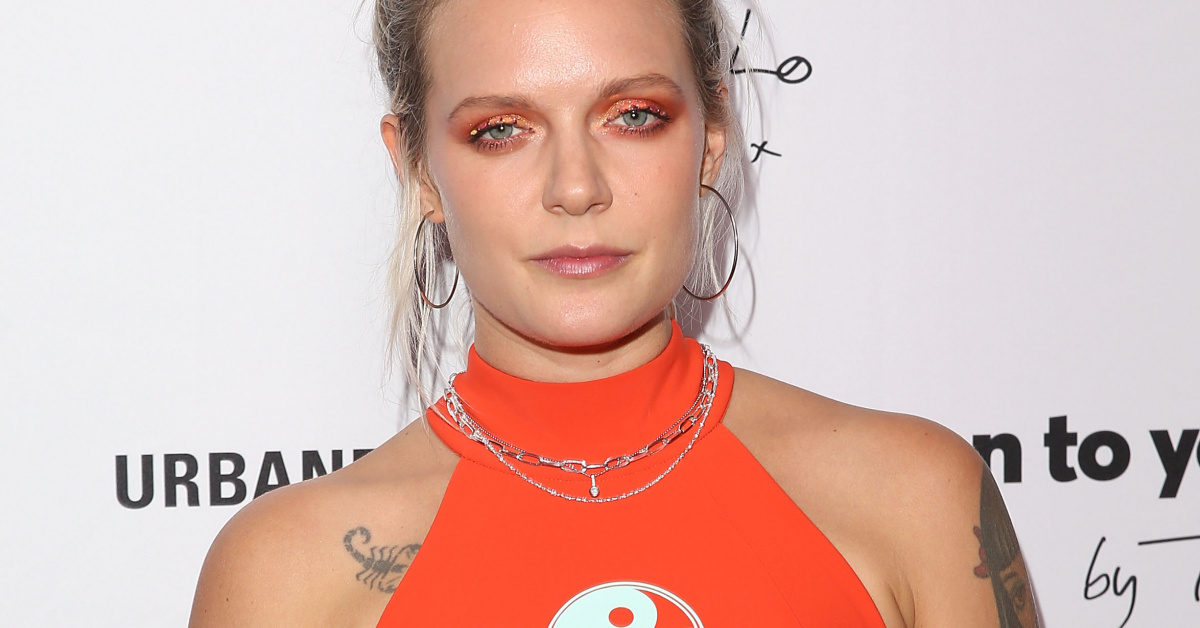 Tove Lo kreiert Musikvideos ihrer LP “Blue Lips” in Gebärdensprache