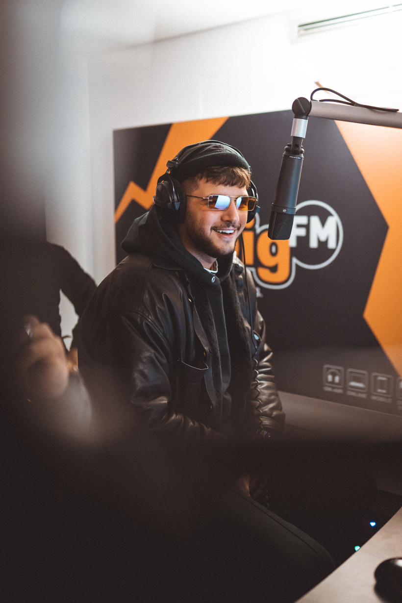 Rapper Dardan hat sich mit Musikerin Hava verlobt | bigFM